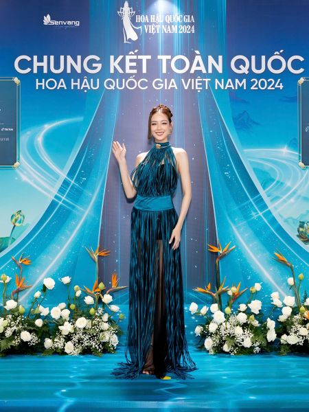 Hoa hậu Quế Anh và Dàn Hoa Á hậu quốc tế đổ bộ thảm đỏ đêm chung kết Hoa hậu Quốc gia Việt Nam ...